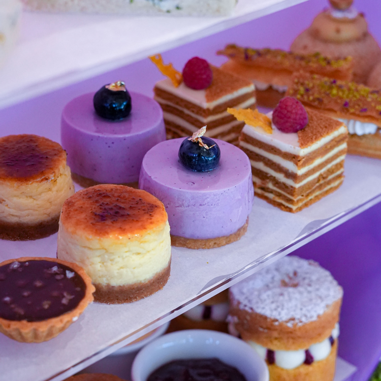 Best Cakes Restaurant in Abu Dhabi - Love Vibe Café